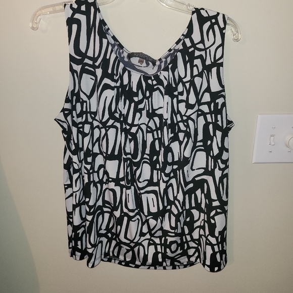 Kasper | Tops | Kasper Black And White Graphic Tank Top | Poshmark